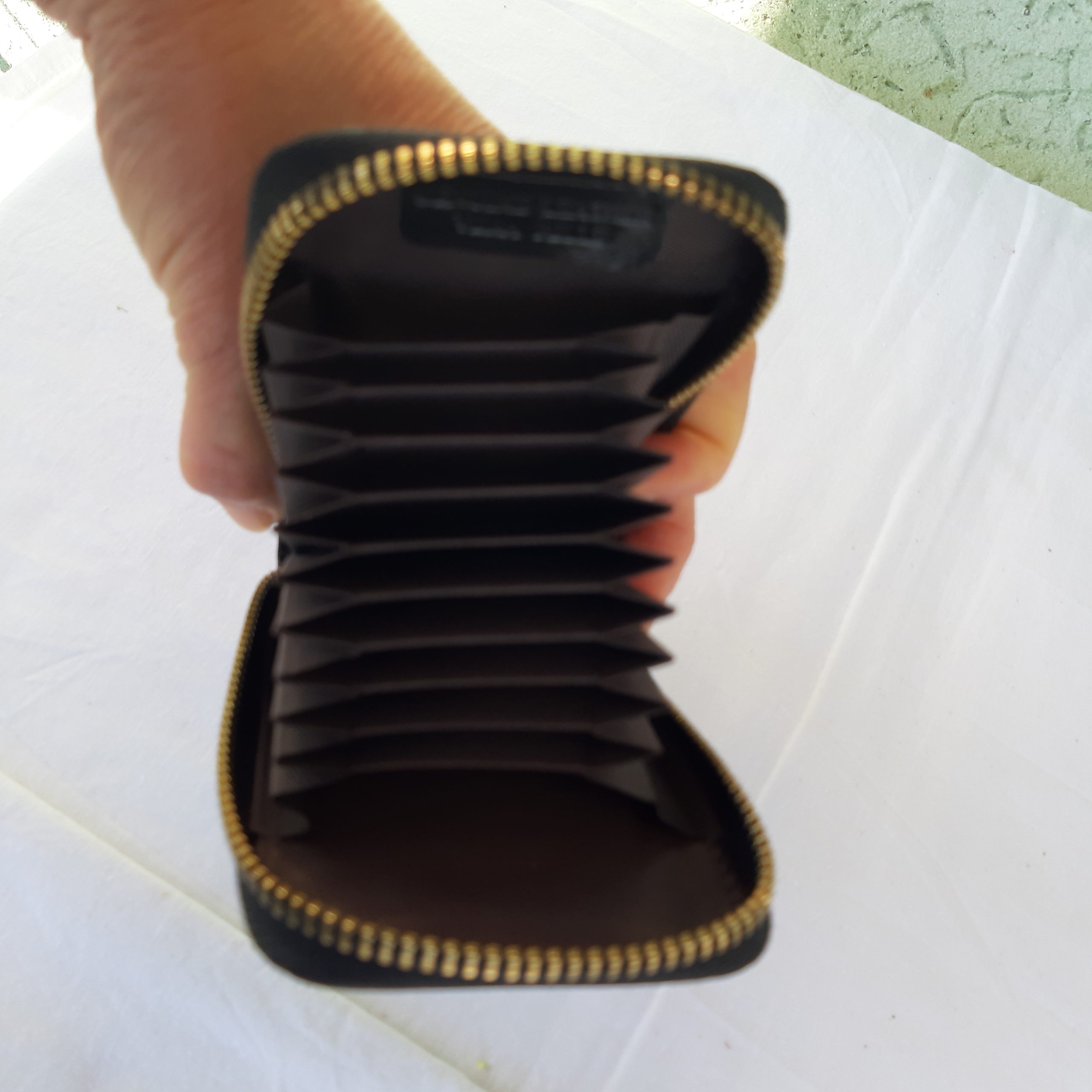 novcanik za kartice 11 pretinaca unutra i 2 vani - Torbe Lili